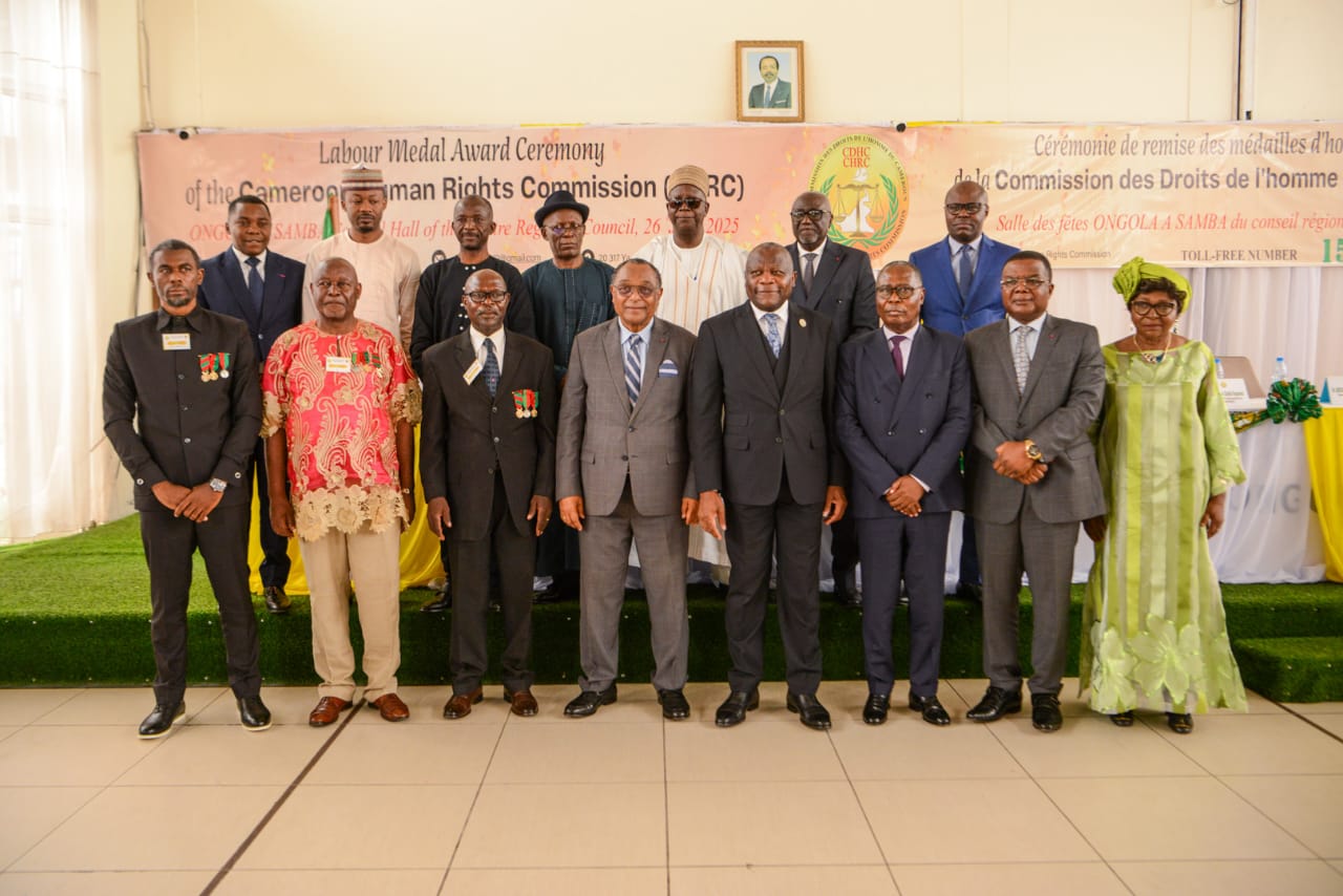 Célébration du Mérite professionnel : des médailles pour certains membres du personnel de la ...